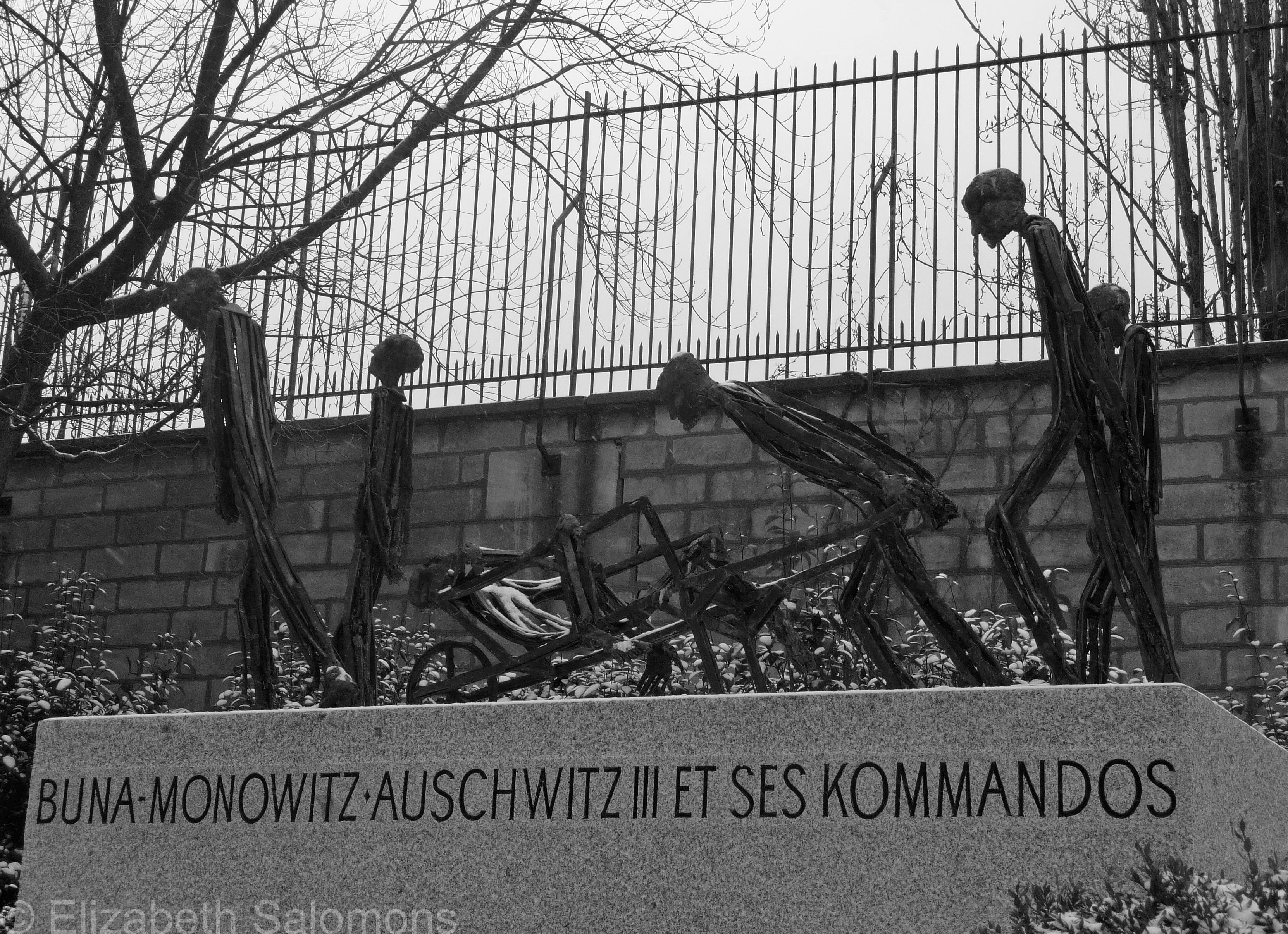 Buna-Monowitz-Auschwitz III Memorial at Père Lachaise | There and Back ...